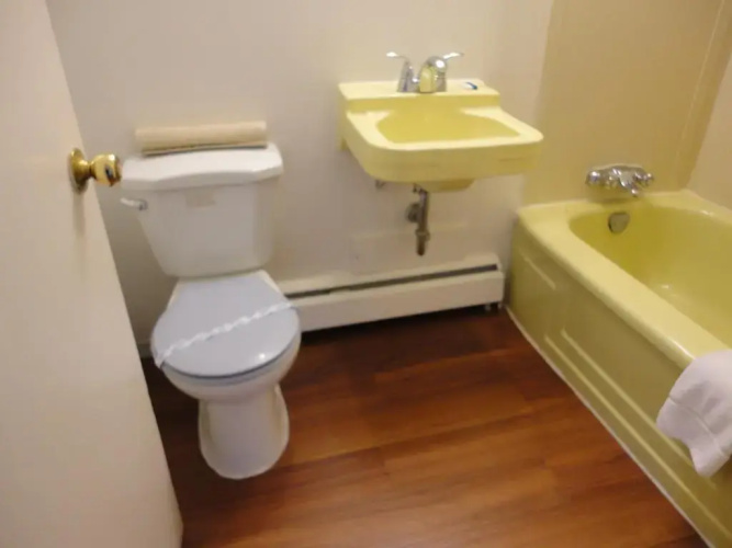 Monashee Motel - Sicamous