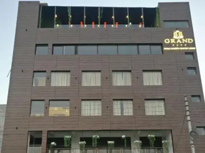 Ss Grandeur - Lucknow