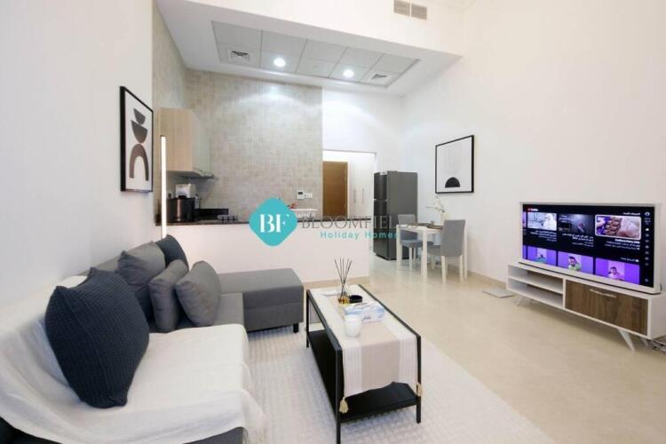 Spacious Studio Apartment - Abu Dhabi