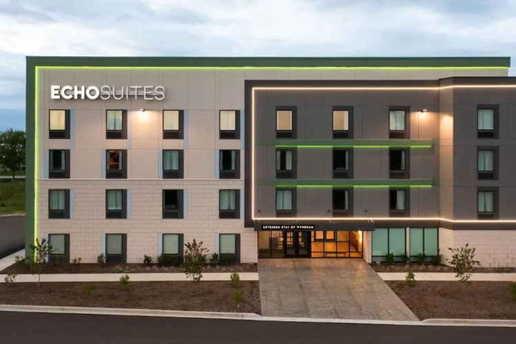 Echo Suites Extended Stay By Wyndham Indianapolis Ameriplex - Indianapolis, IN