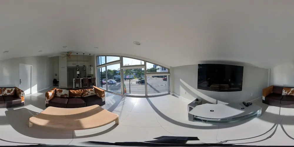 The Biscayne Hotel - Miami