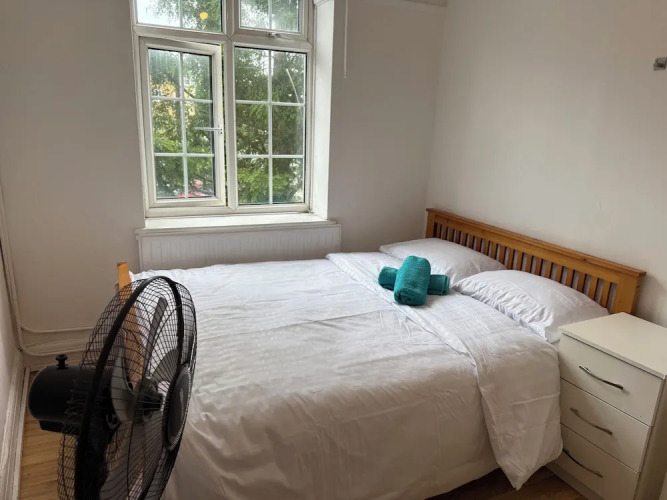 Rahal Hotel Hackney London - London