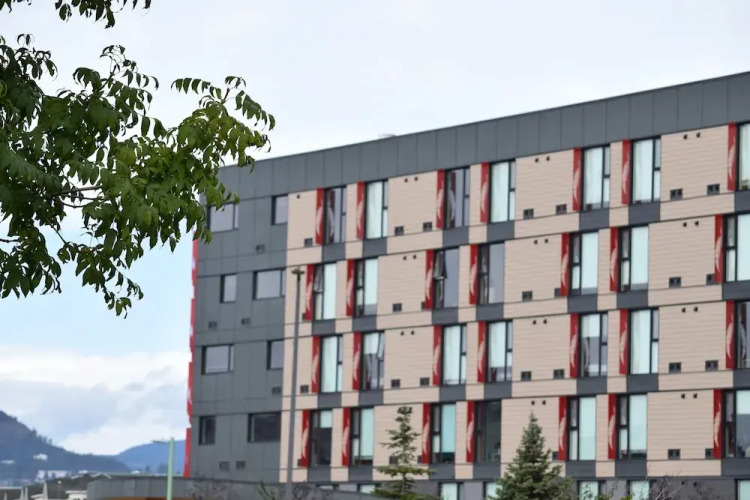 Residence & Conference Centre - Kelowna - Kelowna