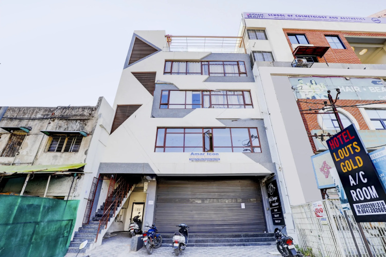 Hotel Lotus Gold - Vadodara