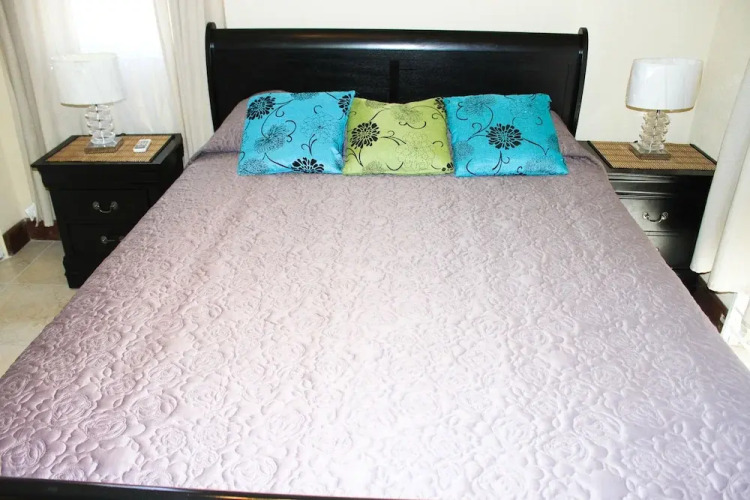 The Guest Apartments At Border Crossings - Kingston
