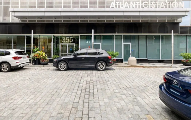 Atlantic Station - As-18h - New Canaan, CT