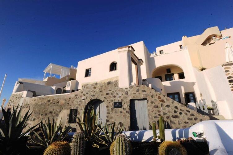 Kapari Natural Resort - Santorini