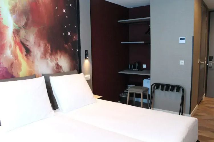 Nebula Hotel By Ine's - Uitgeest