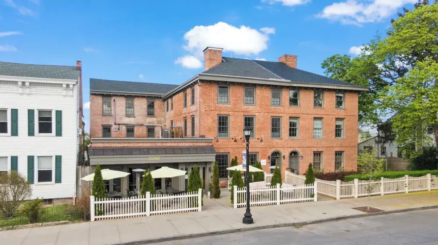 Howard Hotel - Hudson, NY