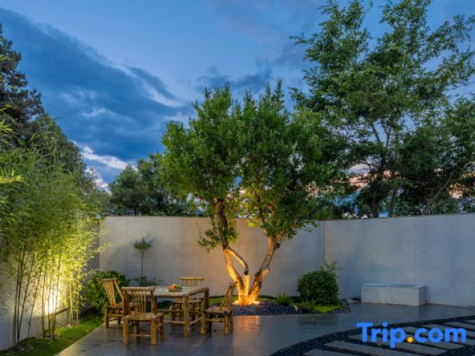 Linye·leafy Designer Viewing Resort Courtyard (Lijiang Ancient Town Branch) - Lijiang