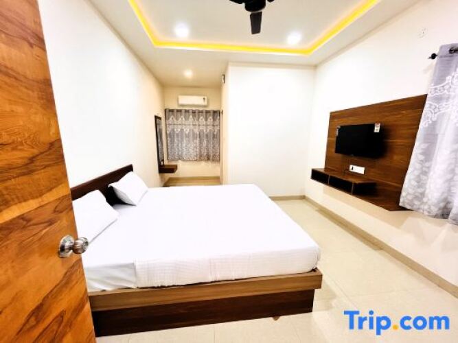 Hotel Kutch Palace - Bhuj