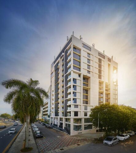 Tropics Eight Suites - Penang