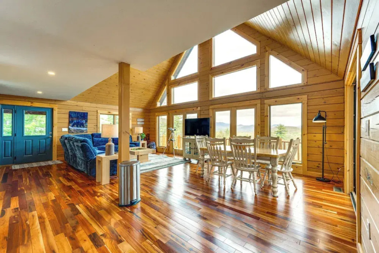 Mtn-view Deck: Scenic Conway Log Cabin! - Conway, NH