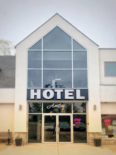 Amber Hotel - Grand Bend