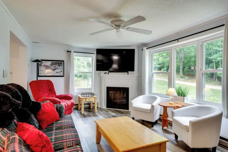 Outdoor Exploration: Quaint North Conway Cottage! - Conway, NH
