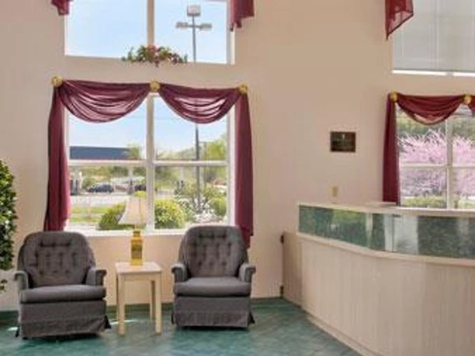Super 8 Sevierville - Sevierville, TN