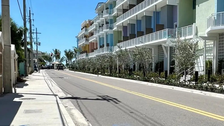 One Particular Cottage - Next To Margaritaville - Fort Myers Beach, FL