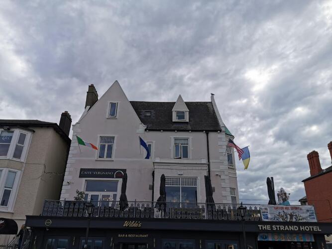 The Strand Bay Hotel Former Oscar Wilde Home - Bray