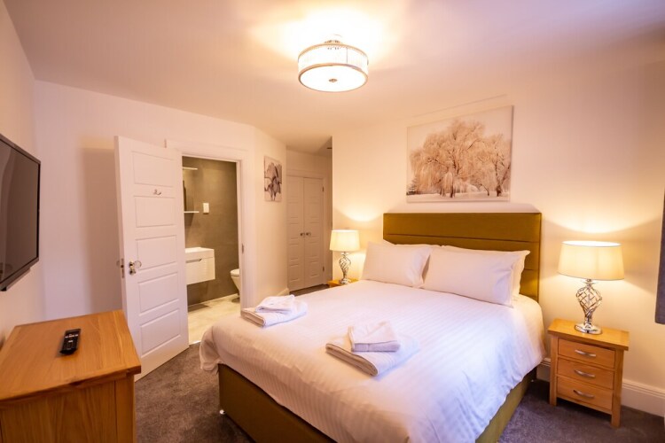 4 Bed- The Westminster Suite - Plymouth