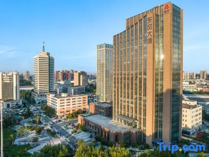 Palace Hotel（qingdao Golden Beach Resort Dongfeng Building） - Qingdao