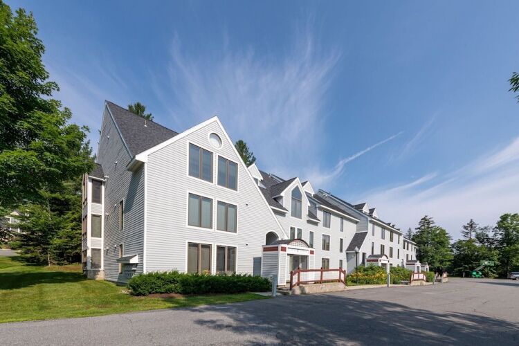 Mount Snow Lodging - Jamaica, VT