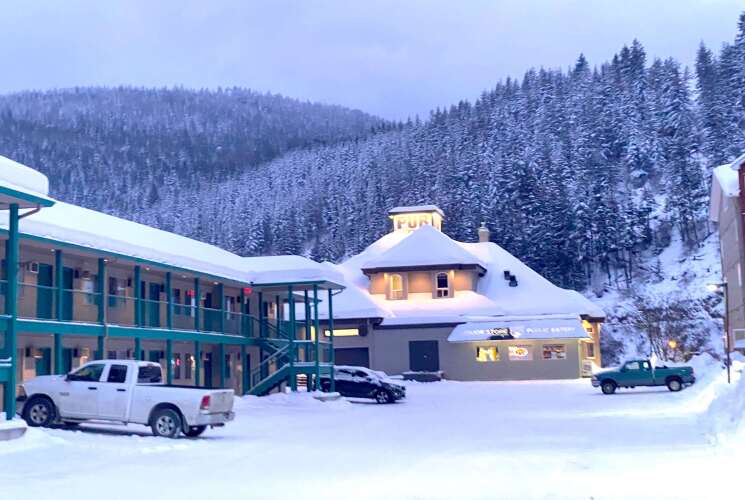 Super 8 By Wyndham Sicamous - Sicamous