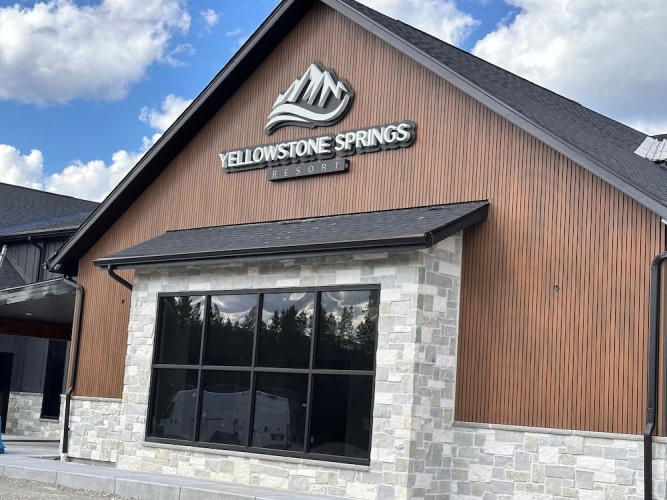 Yellowstone Springs Resort - 아이다호
