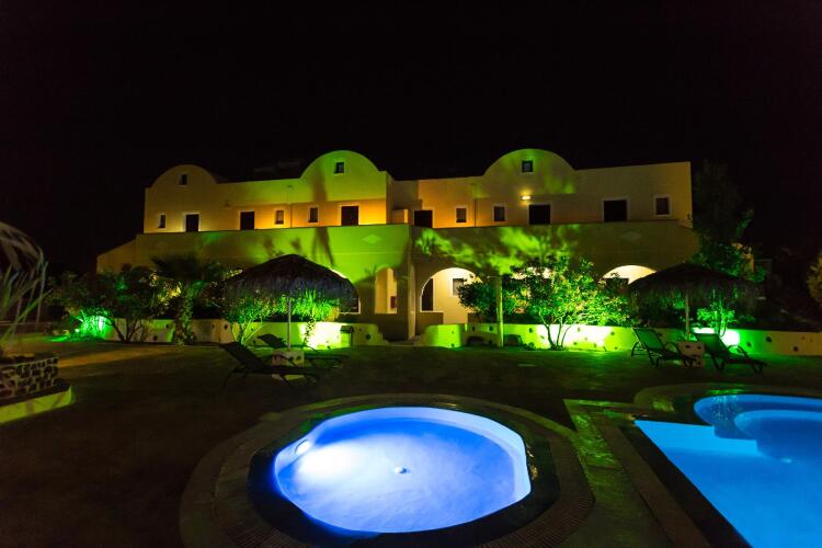 Mandilaria Studios - Santorini