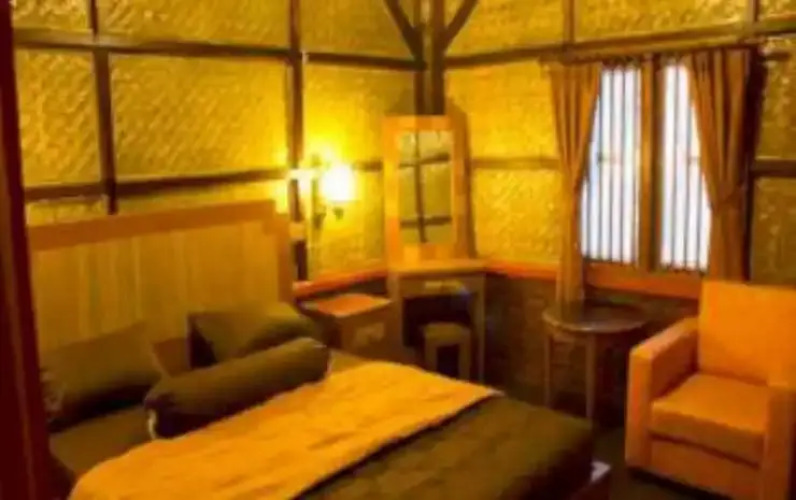 Sawung Gawir Restaurant And Bungalow Ciwidey - Ciwidey