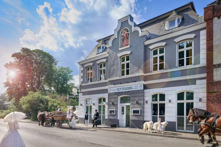 Stuckhotel Fettehenne - Duisburg