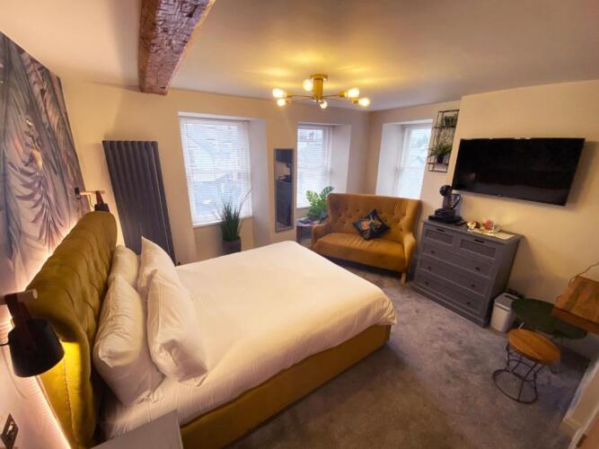 The Hive At Poppi Red - Hawkshead