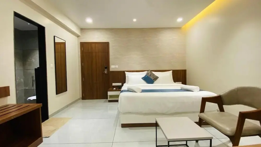 The Sapphire Hotel - Belagavi