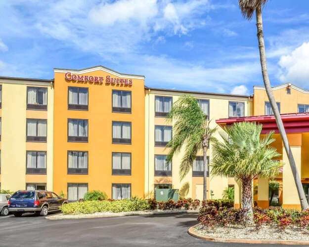 Comfort Suites Tampa - Brandon - Temple Terrace, FL