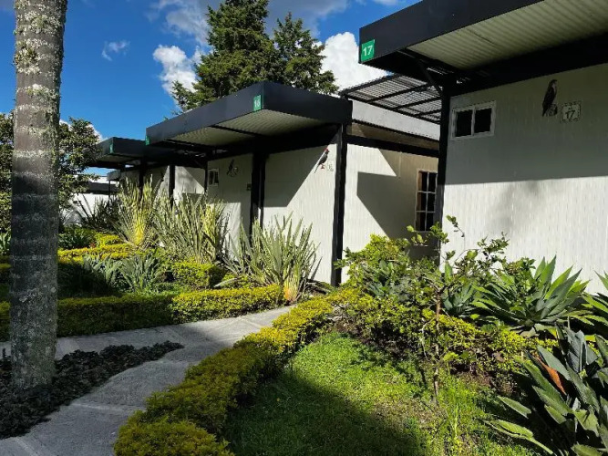 Isak Hotel & Golf Aeropuerto - Rionegro