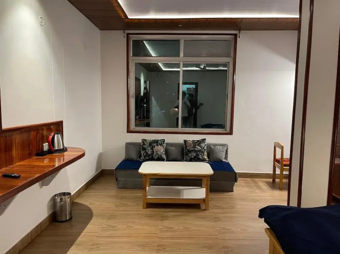 Plaza Hotel - Pithoragarh