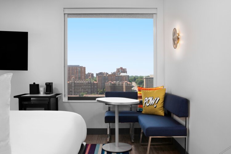 Aloft Kansas City Country Club Plaza - Kansas City, KS
