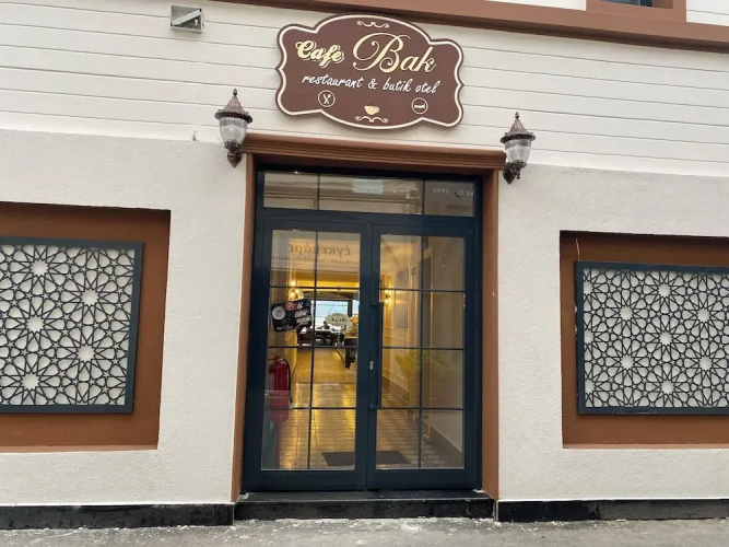 Bak Cafe& Pansiyon - Ayvalık