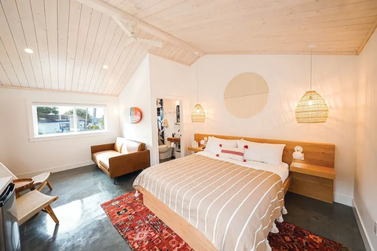 Surf Lodge - Stinson Beach, CA