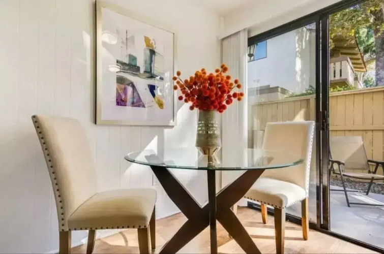 Luxury Space In The Marina - Los Angeles, CA