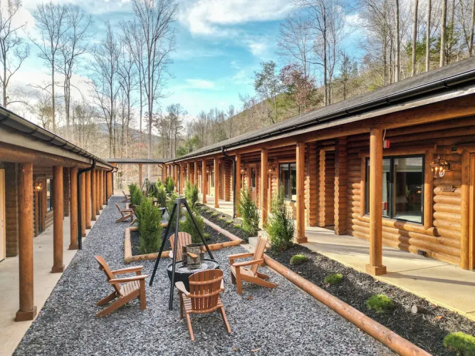 The Timber At Holly Branch - ガットリンバーグ, TN