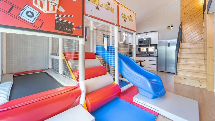 Taean Yoyo Kids Poolvilla - Incheon