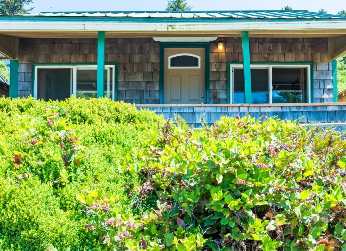 Oceanside Ocean Front Cabins - Cape Meares