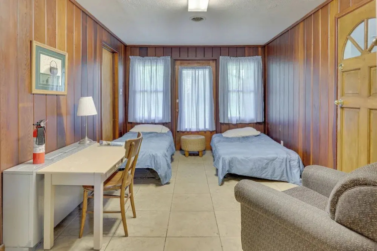 Pet-friendly Youngstown Cottage W/ Yard - Ohio
