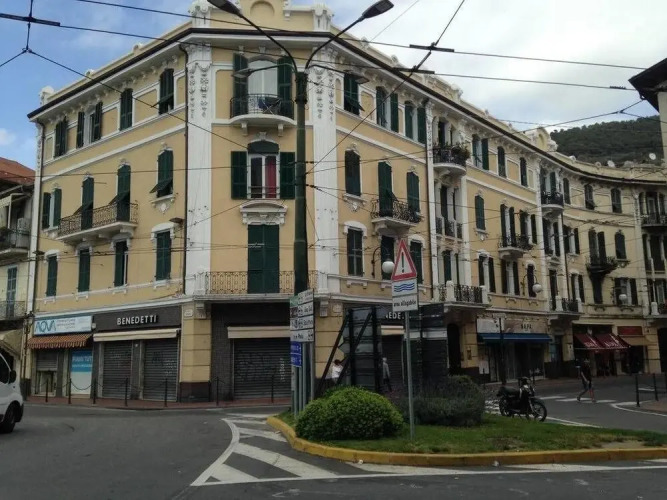 Cavour Guest House - Vintimille