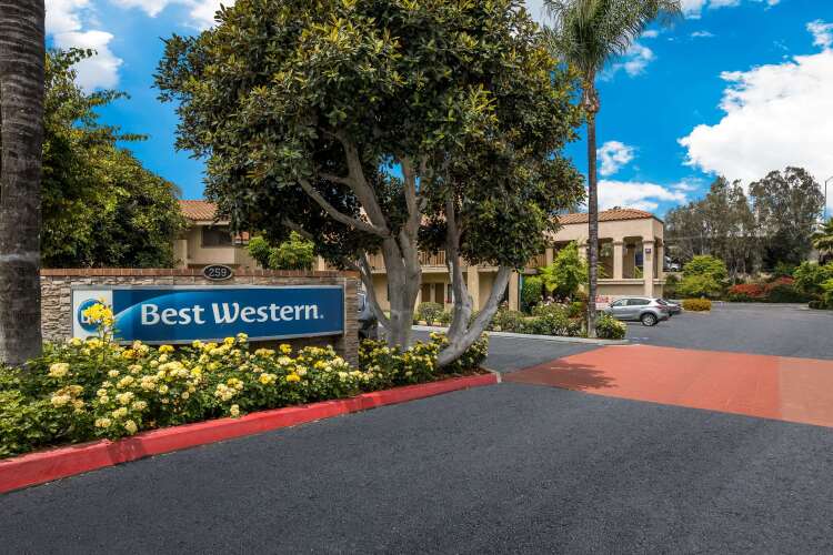 Best Western Diamond Bar Hotel & Suites - Claremont, CA