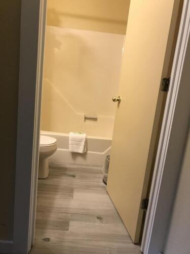 Swiss Chalets Village Inn - New Hampshire (State)