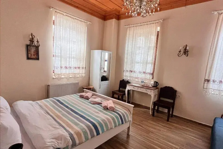 Lavantali Konak Tasev Butik Otel & Restorant - Seferihisar