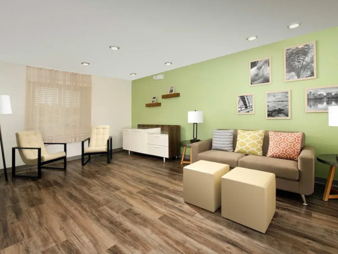 Woodspring Suites Lancaster North - Lancaster, PA