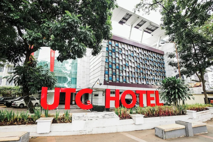 Utc Dago Hotel Bandung - Aston, PA