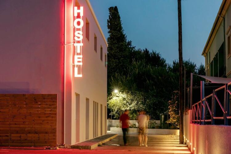 Local Hostel & Suites - Corfu